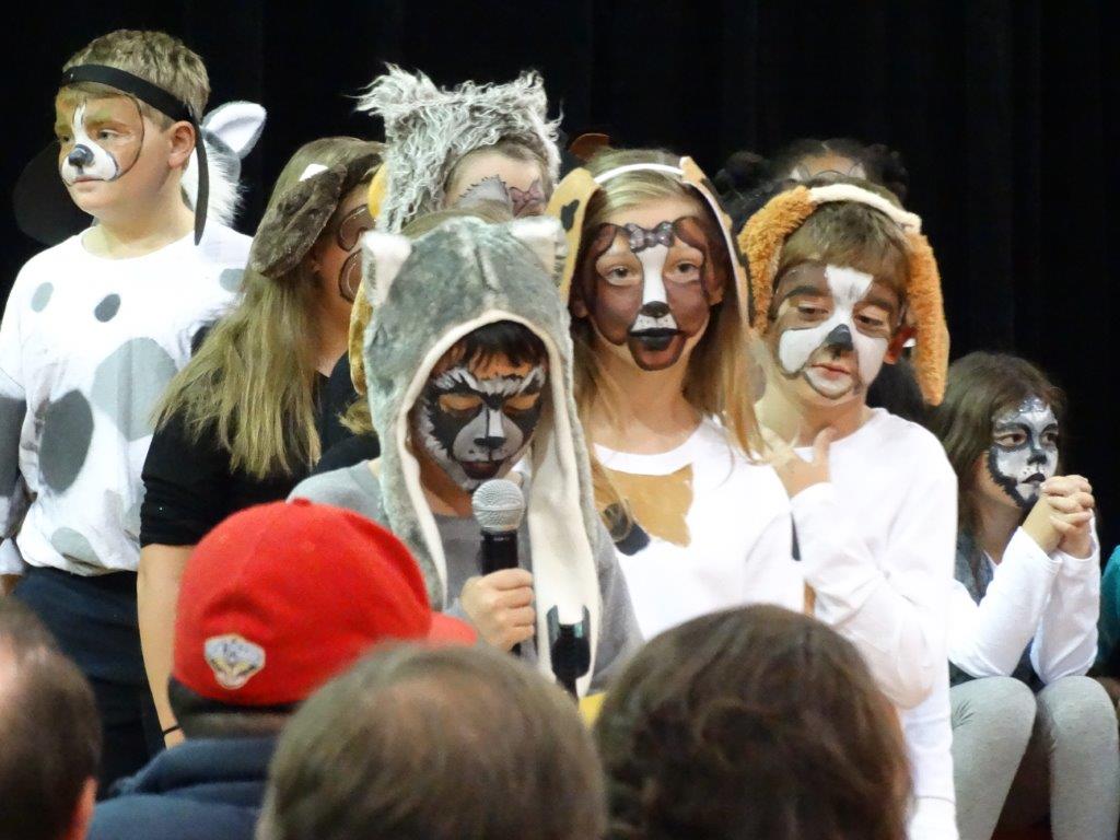 Students stage musical ‘Arf’ - Mississippi Catholic